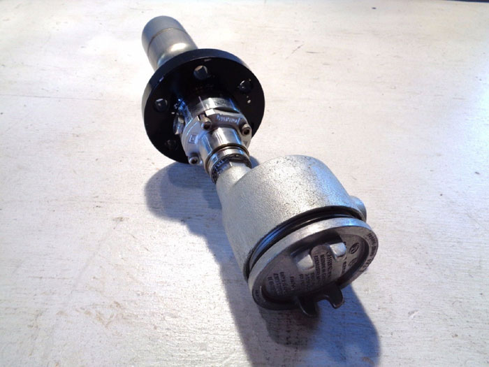 K DYNE FLANGE MOUNT PNEUMATIC LIQUID LEVEL SWITCH L81-3VSDRCN2H