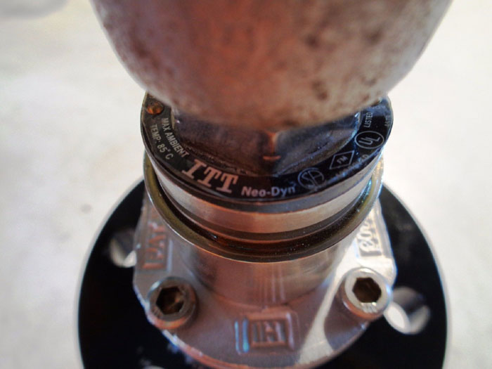 K DYNE FLANGE MOUNT PNEUMATIC LIQUID LEVEL SWITCH L81-3VSDRCN2H