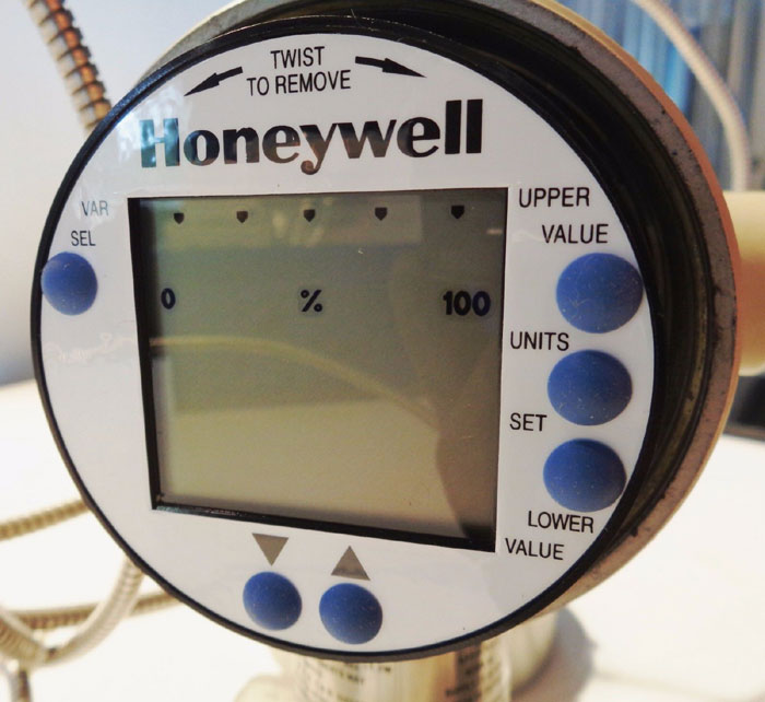 HONEYWELL ST3000 SMART TRANSMITTER W/ DIAPHRAGMS STR12D-21A-00000-00-B07M