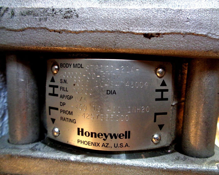 HONEYWELL ST3000 SMART TRANSMITTER W/ DIAPHRAGMS STR12D-21A-00000-00-B07M