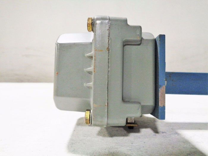 Square D Float Switch Dr 31 With 9 Stainless Steel Ball Float 5149