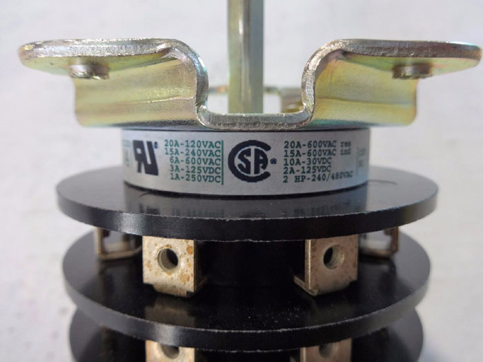 ELECTROSWITCH SERIES 24 ROTARY CONTROL SWITCH 24204