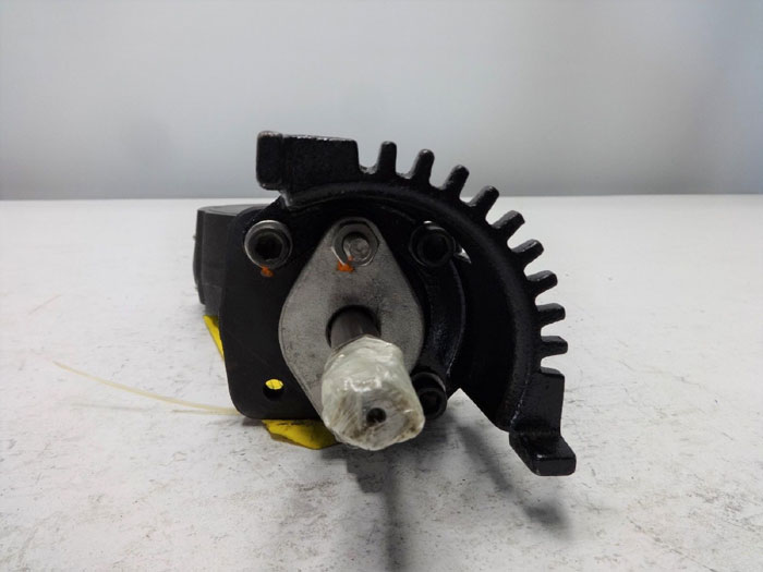 CRANE FLOWSEAL 4" 150# BUTTERFLY VALVE 04-1WA-19DFFF-HNJ