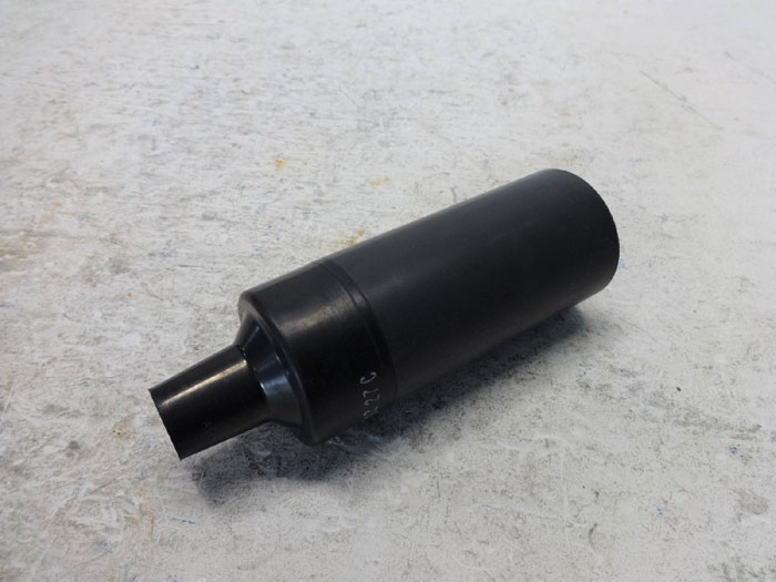 LOT - COOPER LOADBREAK BUSHING WELL INSERT LBI215 W/ DEADBREAK CONN & ADAPT