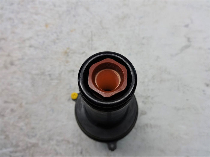 LOT - COOPER LOADBREAK BUSHING WELL INSERT LBI215 W/ DEADBREAK CONN & ADAPT