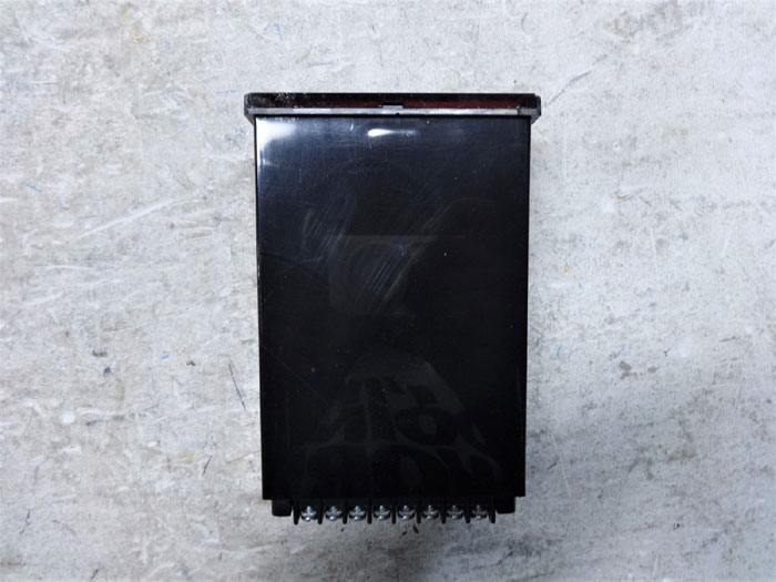 VAS ENGINEERING SERIES 500 DORIC DIGITAL PANEL INDICATOR 500D