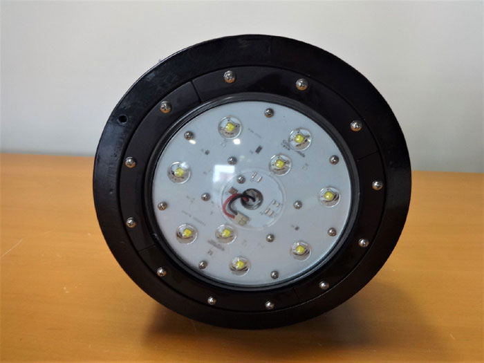 EATON CROUSE-HINDS CHAMP SERIES LED LUMINAIRE VMV5L/UNV1 S890