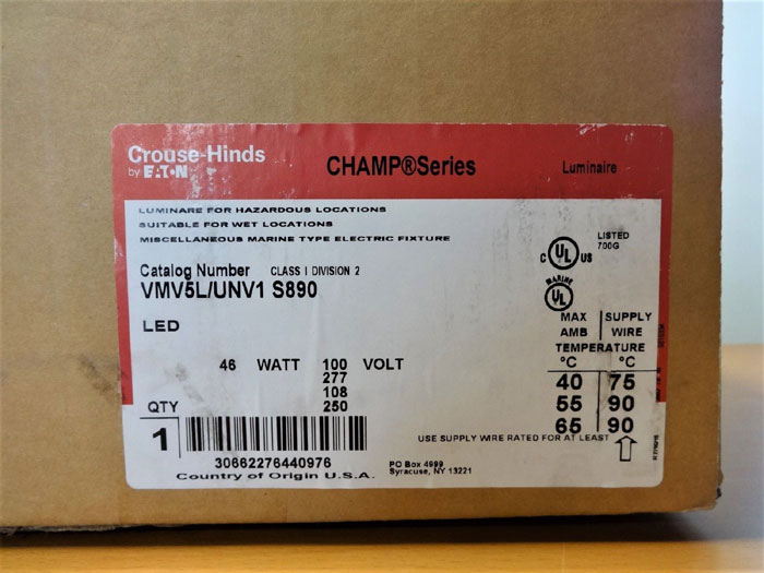 EATON CROUSE-HINDS CHAMP SERIES LED LUMINAIRE VMV5L/UNV1 S890