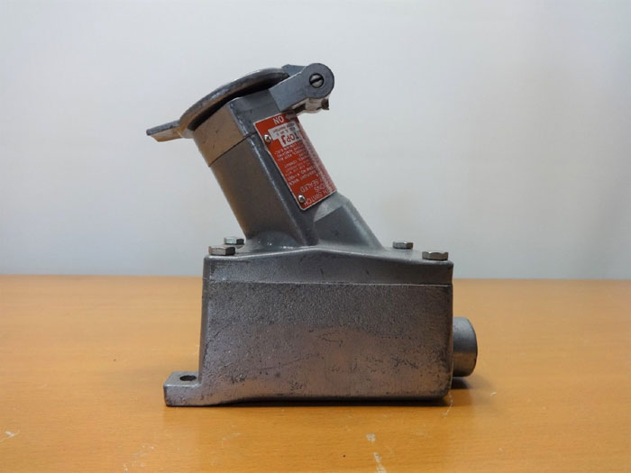 KILLARK 20 AMP U-GROUND RECEPTACLE UGRB2-20231