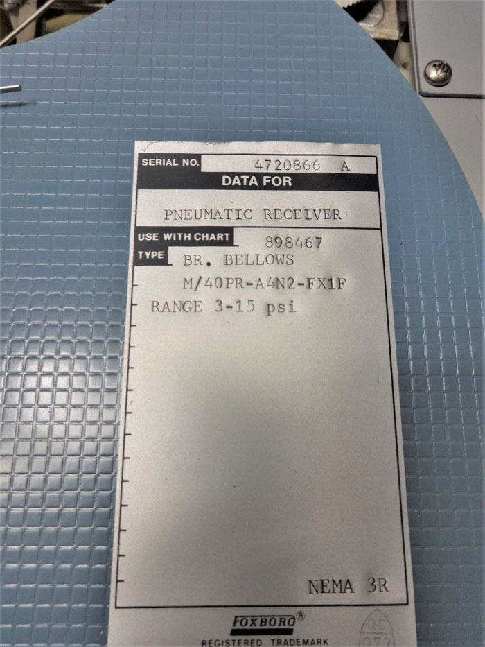 FOXBORO PNEUMATIC CIRCULAR CHART DRIVE RECORDER M/40PR-A4N2-FX1F