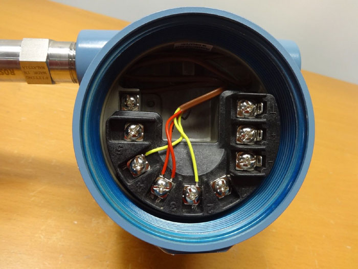 ROSEMOUNT 3144P TEMPERATURE TRANSMITTER 3144PD1A2E5M5XA W/ 1.5" 300 ...