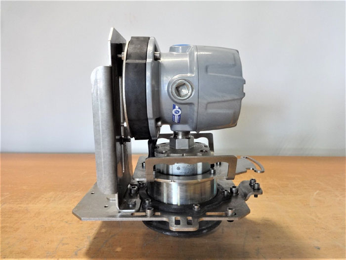 DRAGER POLYTRON 8000 / 8700 GAS DETECTOR WITH PIR 7000 STATUS INDICATOR ...