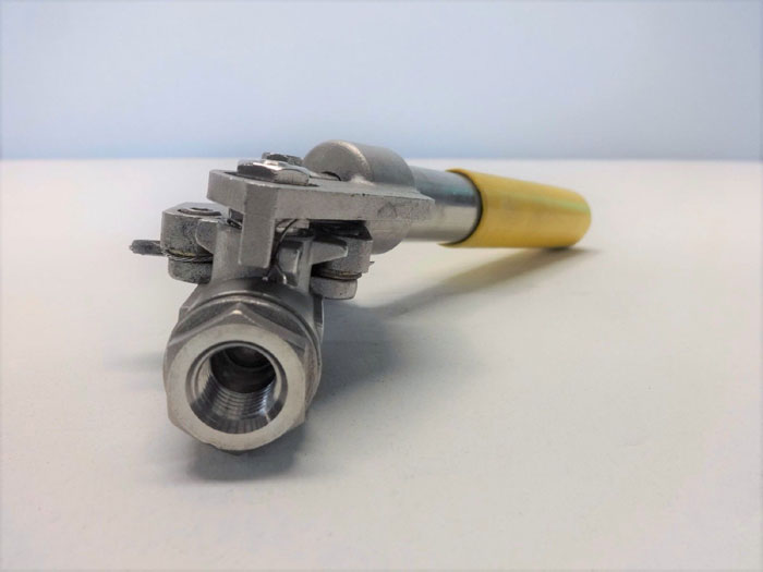 MILWAUKEE 1/4" NPT AUTOMATIC CLOSING BALL - BALL VALVE, CF8M, 2000 WOG