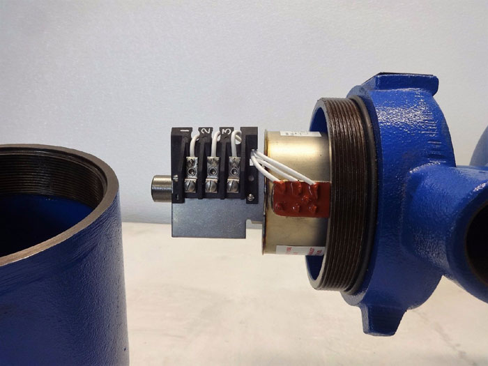 Magnetrol Liquid Level Control Switch - Model L75-2530-H53