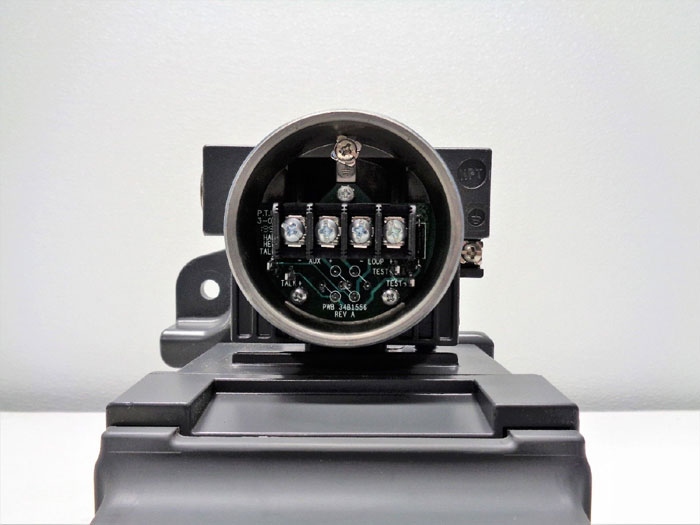 Fisher FieldVue Digital Valve Controller DVC5010 with DVC5000