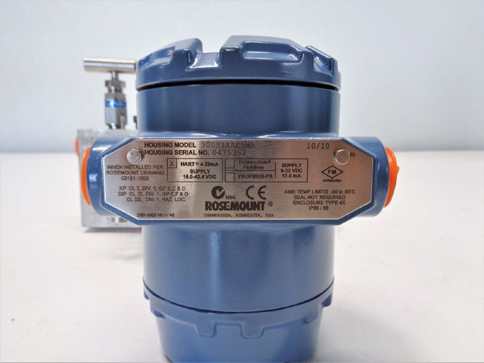 Rosemount 300 PSI Pressure Transmitter 3051S1CG4A2A15A1ABCE5M5 w/Manifold