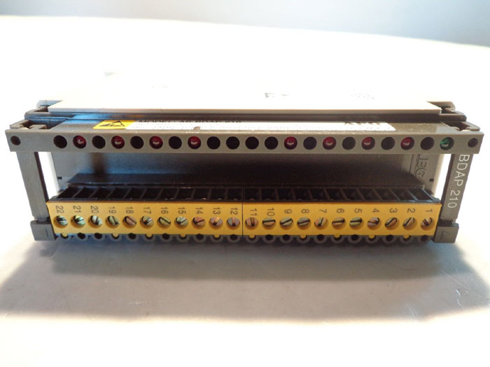 SCHNEIDER AEG AUTOMATION TSX A120 DAP 210/AS-BDAP-210