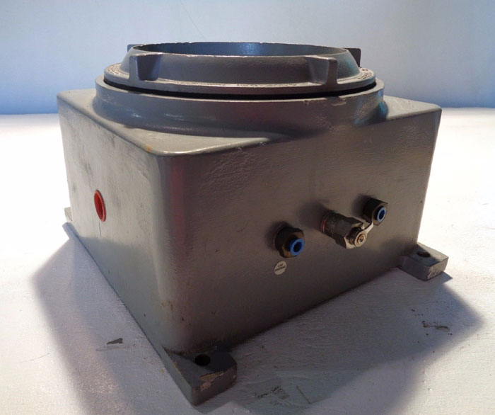 HUBBELL KILLARK ENCLOSURE GRHB W/ DWYER PHOTOHELIC SERIES A3000