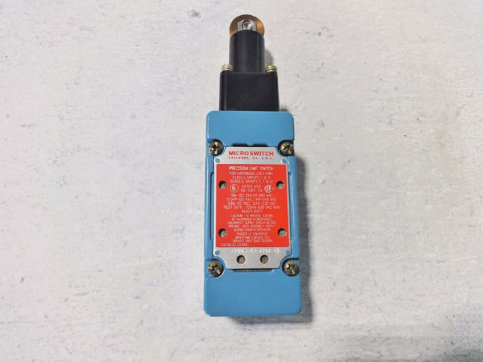 MICRO SWITCH PRECISION LIMIT SWITCH 105ML1-E1 0351