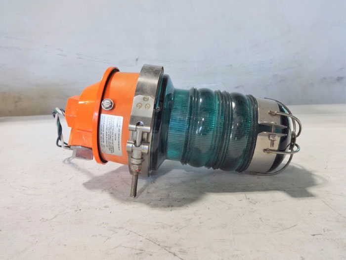 DIALIGHT OBSTRUCTION VISUAL SIGNAL LIGHT 860-2G01-000