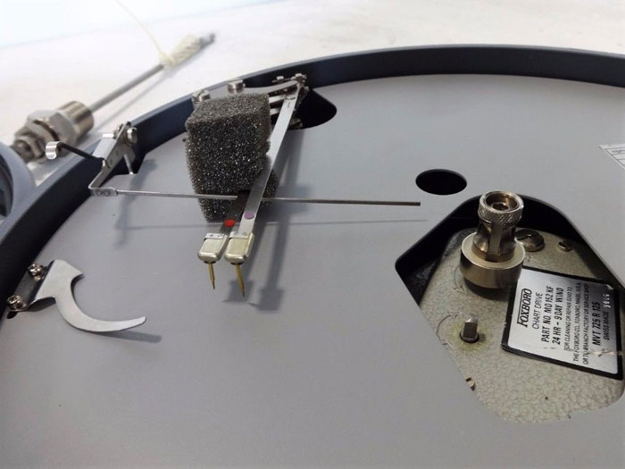 FOXBORO 12R CHART RECORDER 12R-SMB2/TA/TA