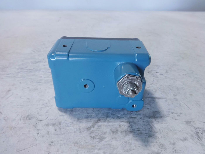 HONEYWELL MICRO SWITCH EXPLOSION PROOF SNAP SWITCH EXA-AR20