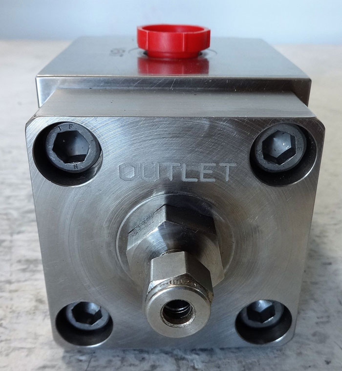 DTL TECHNOLOGIES 1/2" TUBE SHUTTLE VALVE SH2003
