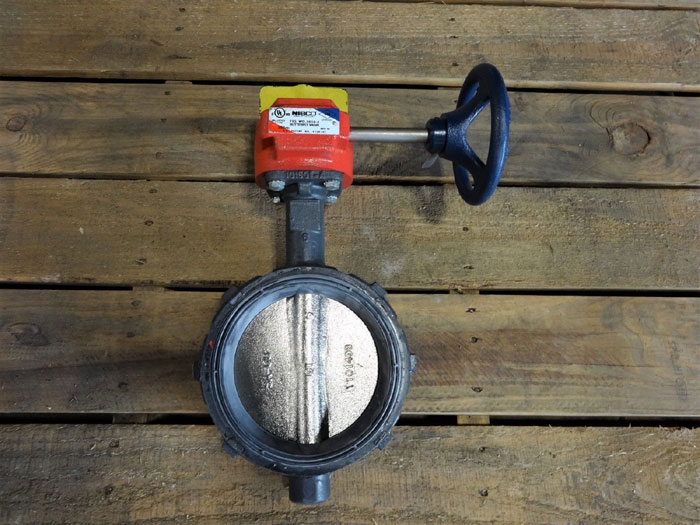 NIBCO 6" WAFER BUTTERFLY VALVE WITH GEAR OPERATOR WD-3510-4