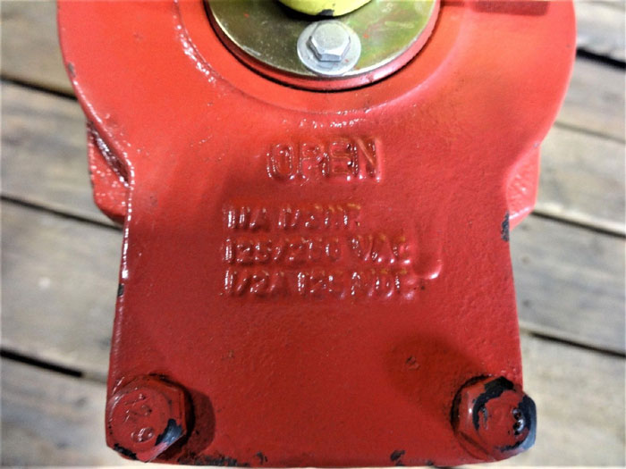 NIBCO 6" WAFER BUTTERFLY VALVE WITH GEAR OPERATOR WD-3510-4