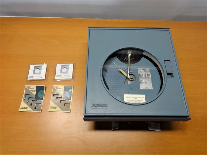 FOXBORO PNEUMATIC CIRCULAR CHART DRIVE RECORDER M/40PR-RFX4F/PC-00