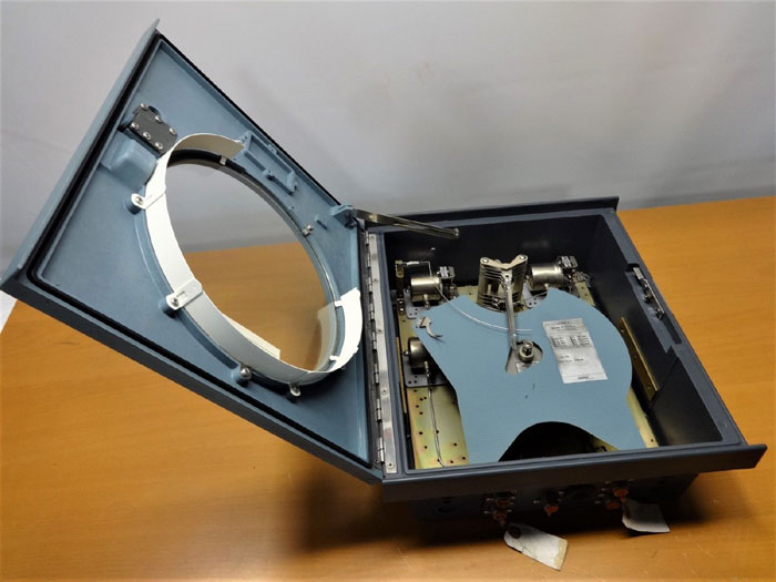 FOXBORO PNEUMATIC CIRCULAR CHART DRIVE RECORDER M/40PR-RFX4F/PC-00