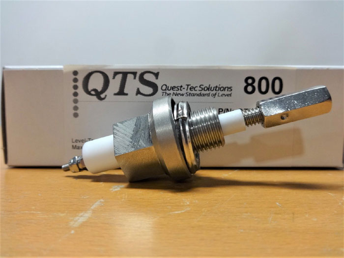 LOT OF (2) QTS QUEST-TEC LEVEL-TRAC MODEL 800 TFE INSULATED PROBE QTLT ...