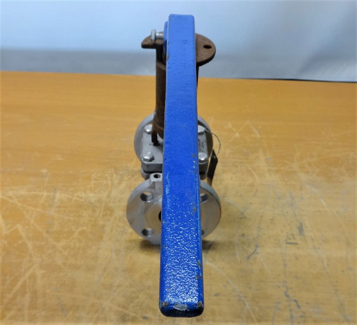 FLUOROSEAL 1-1/2" 150# RF CF8M PLUG VALVE FIG. 152F