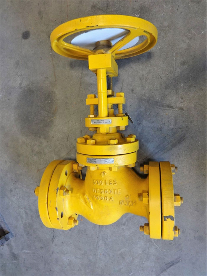 DESCOTE 4" 300# BELLOWS SEAL GLOBE VALVE LCC MATERIAL, FIG# 2102/B