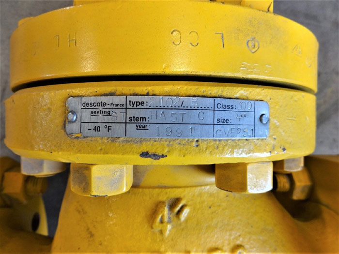 DESCOTE 4" 300# BELLOWS SEAL GLOBE VALVE LCC MATERIAL, FIG# 2102/B