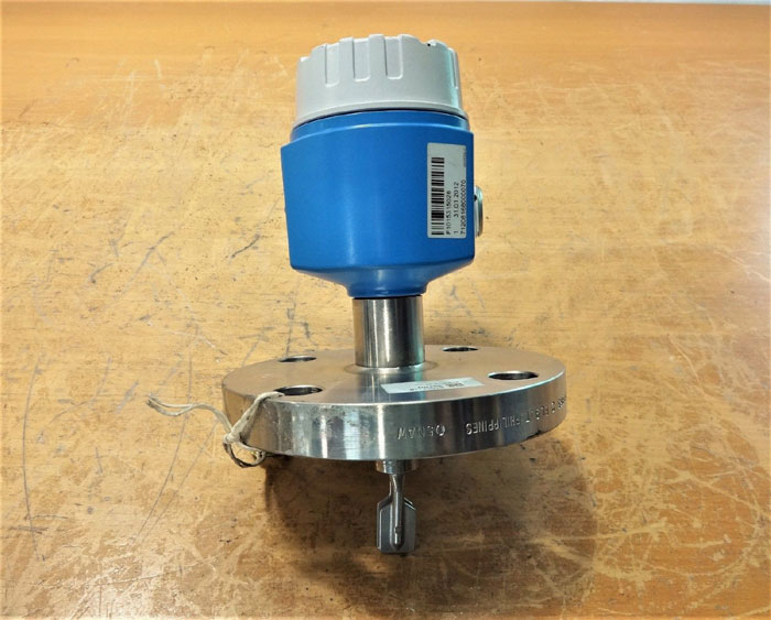 ENDRESS + HAUSER LIQUIPHANT M FTL50-RAE2AA1E5A W/ 2" 150# 316SS FLANGE