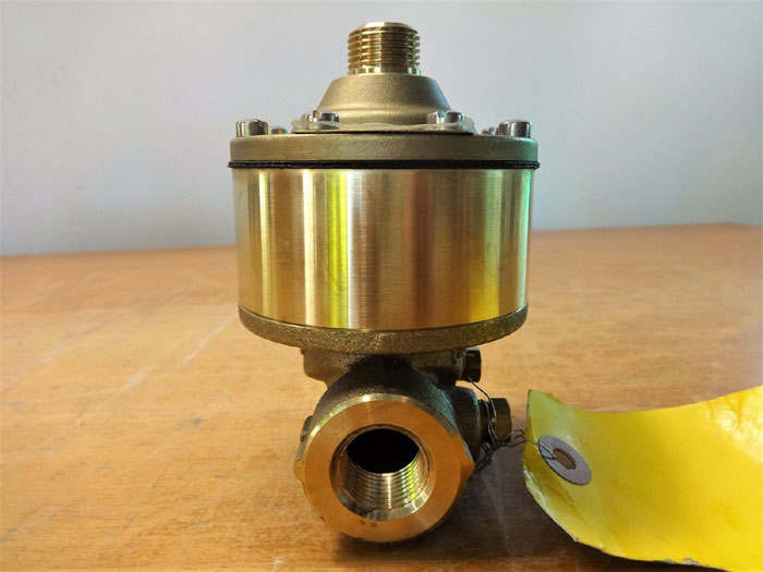 LOT OF 2 CLA VAL 1 2 NPT POWERTROL BRASS VALVE 100 02 177B