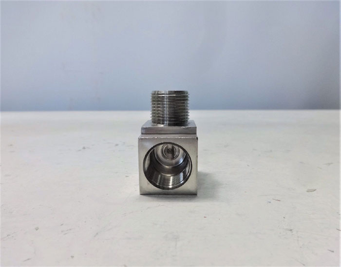 LOT OF (2) EATON REDAPT AR-D SERIES 90 DEGREE ADAPTER M20