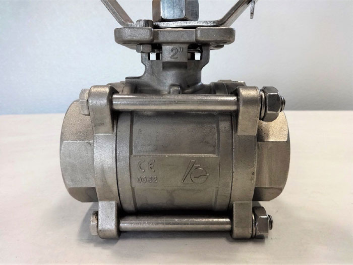 2" NPT 3-PIECE FULL PORT THREADED BALL VALVE, CF8M, 1000 WOG, OVAL HANDLE