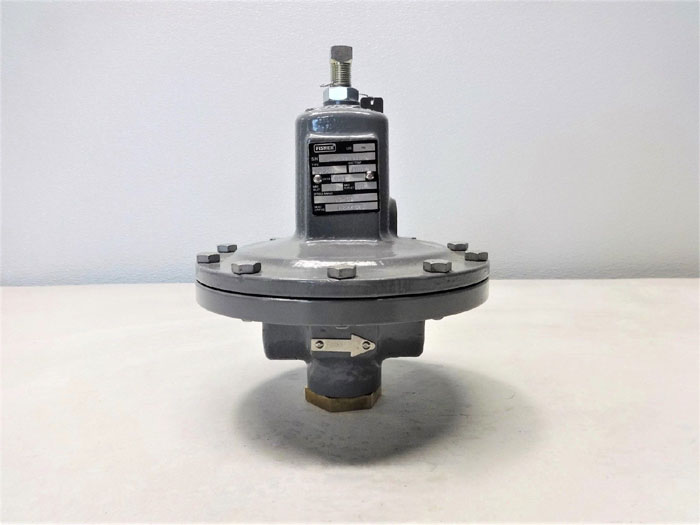 Fisher MR95L Pressure Regulator, 1/2" NPT, 250 PSI Max