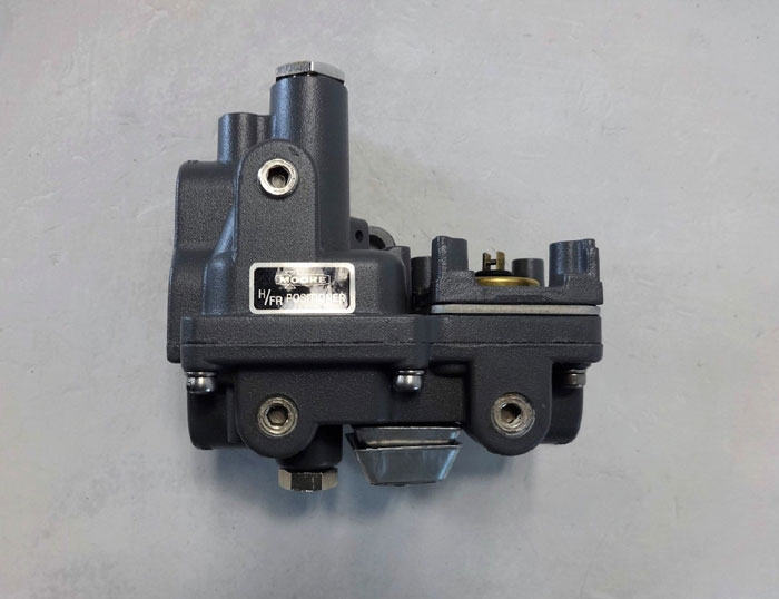 Moore 74N H/FR Valve Positioner, B/M 12372-74N/21UI