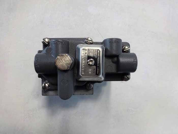 Moore 74N H/FR Valve Positioner, B/M 12372-74N/21UI