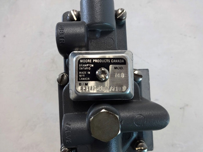 Moore 74N H/FR Valve Positioner, B/M 12372-74N/21UI