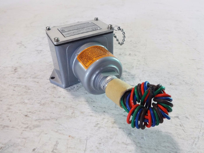 CUSTOM CONTROL SENSORS PRESSURE SWITCH 646GZE1-7011